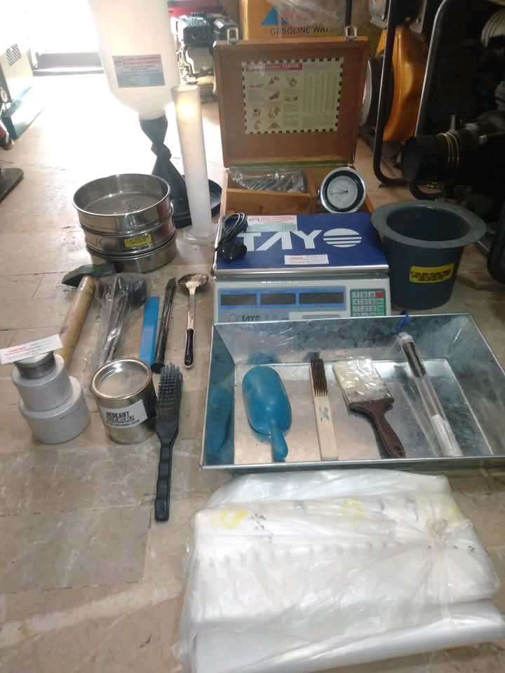 F.D.T TEST APPARATUS ( FIELD DENSITY TEST APPARATUS)